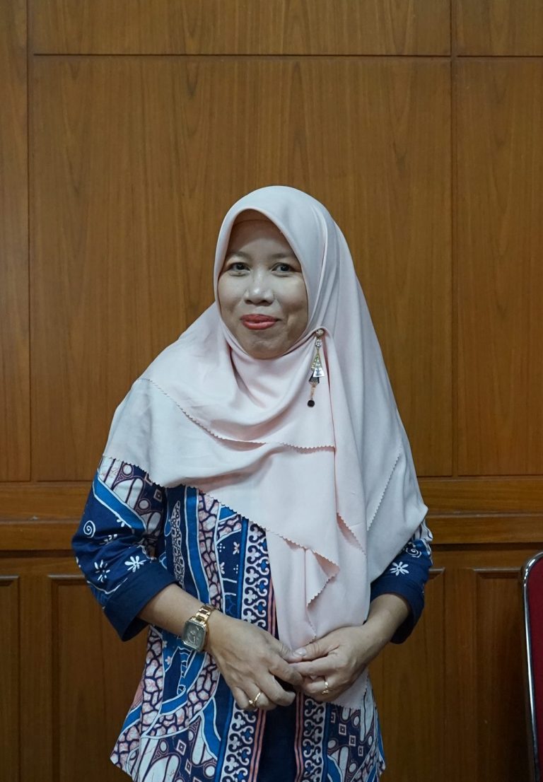 DOSEN & STAFF – DEPARTEMEN ADMINISTRASI PUBLIK